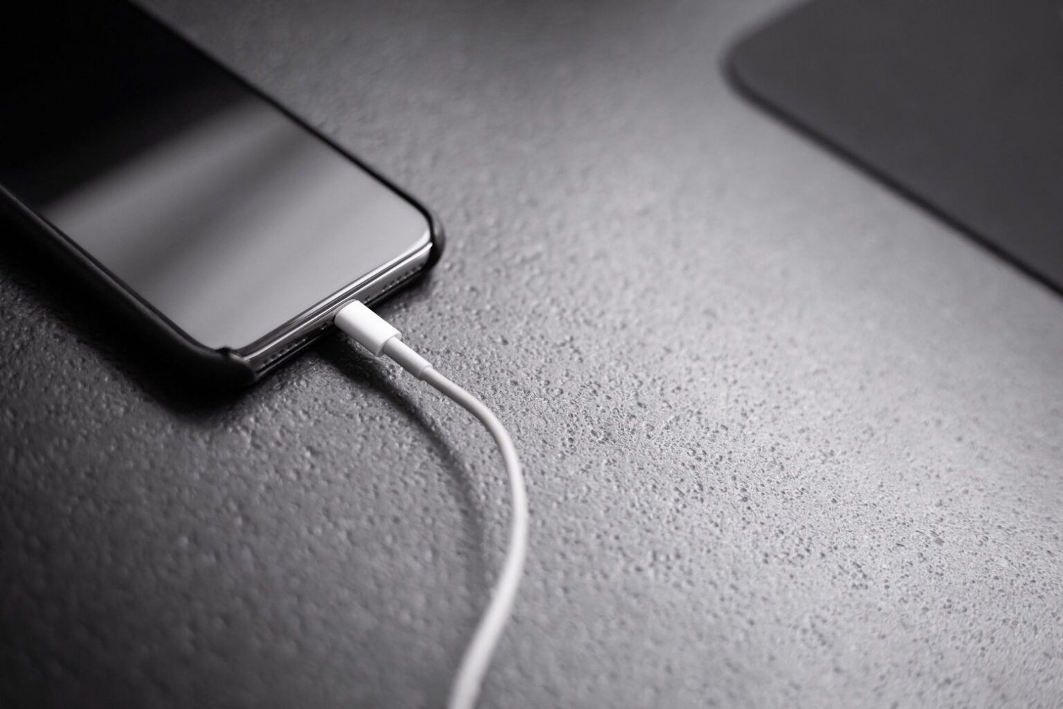 How to Fix a Bent Charger and How to Prevent it From Happening